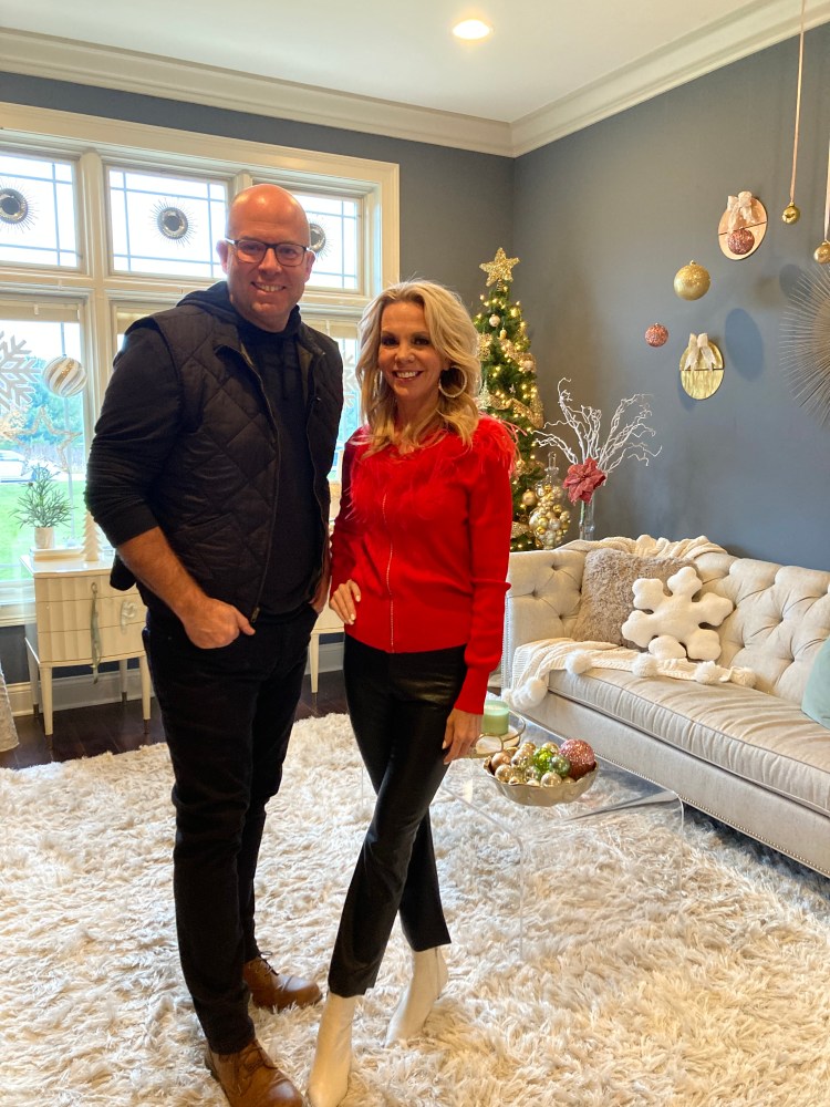 FOX 6 Brian Kramp interviews Laura Swan – Christmas Fantasy House 2025